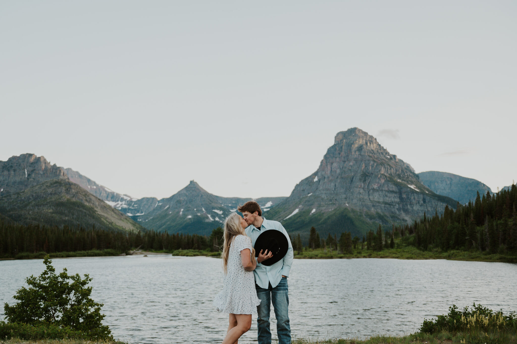 Glacier National Park Elopement Guide 2023 - presleygrayphoto.com